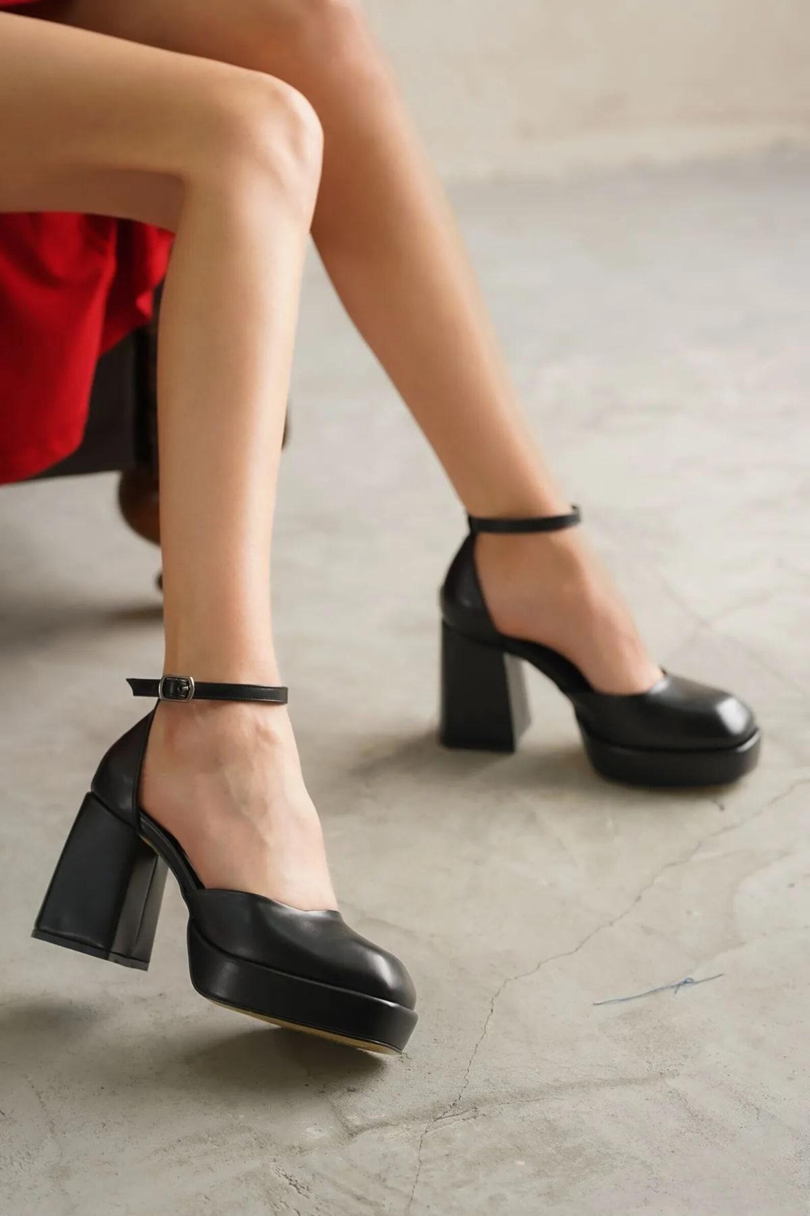 Block Heeled Mary Jane, Stylish Chunky Heeled Mary Jane, Round Toe Mary Jane With a Buckle ...