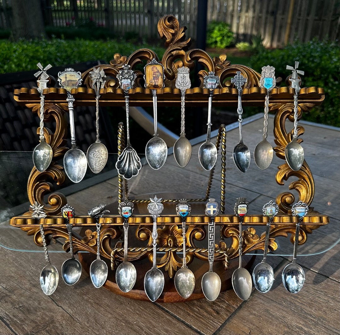 Vintage 1973 SYROCO Gold Collectors Souvenir 20 Spoon Wall Display Rack ...