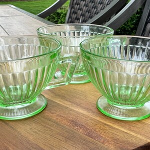 Vintage Set of 3 (three) Economy Glass Round Robin Pattern Uranium ...
