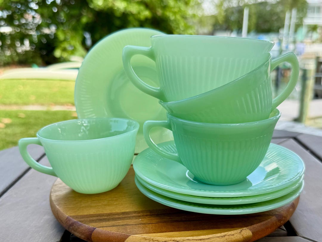 Vintage 8 (eight) Piece Set of Jadeite Dinnerware, Four G3879-cups ...