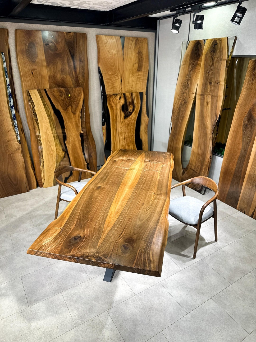 Sticky Wood Table - Live Edge Kitcen Table - Reclaimed Wood Table Top ...