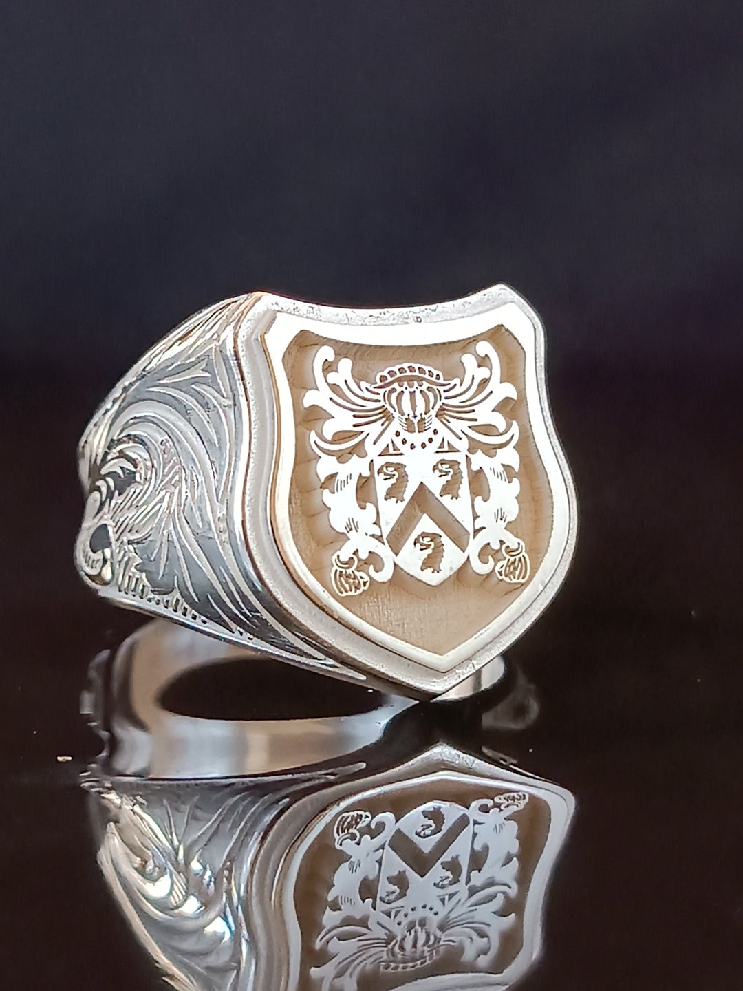 Shield Ring Family Crest Signet Ring Personalized Jewelry - Etsy
