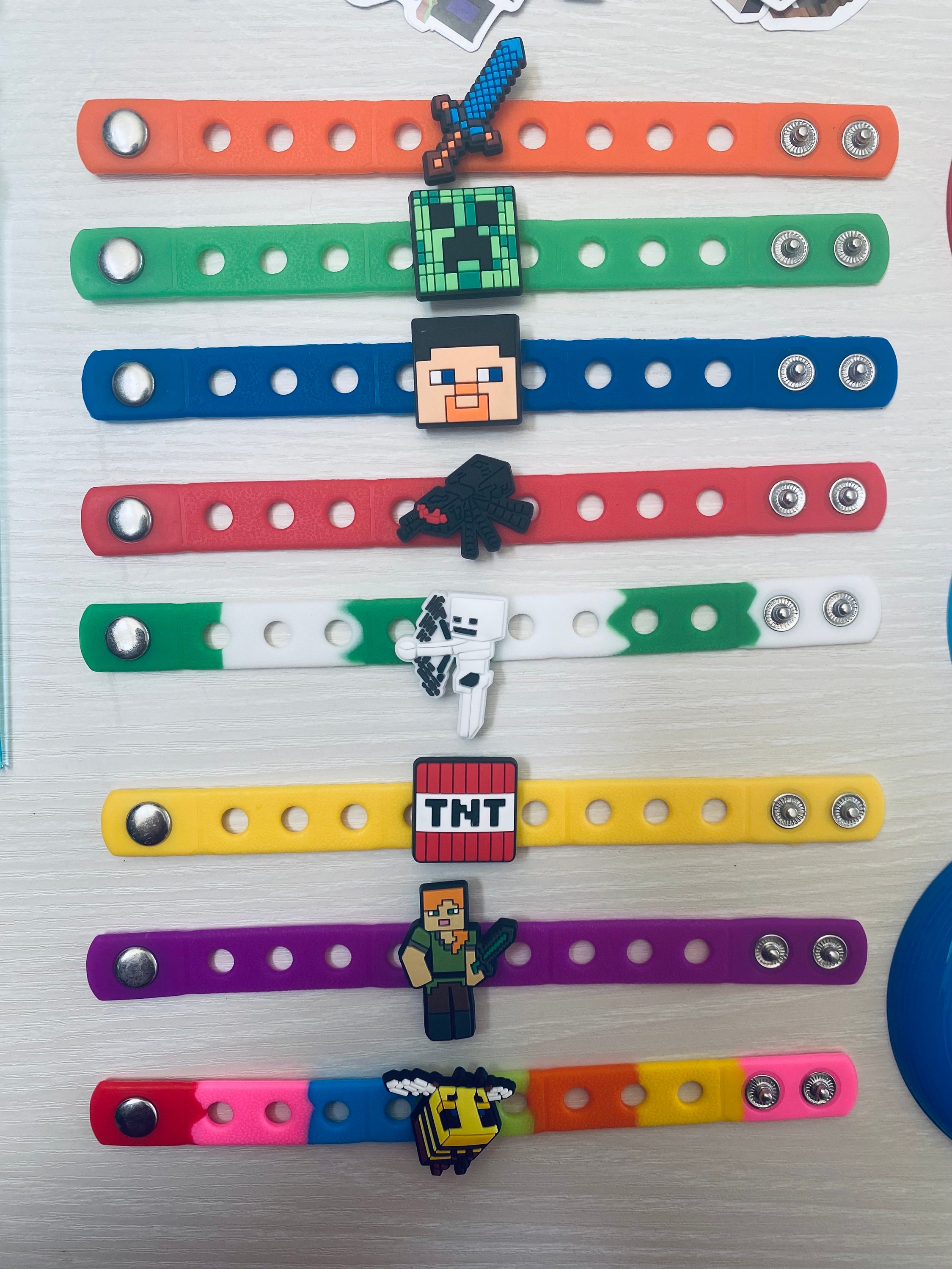 Minecraft Party Favor Bundle, Bags Included for Goody Bags, Party Bags ...