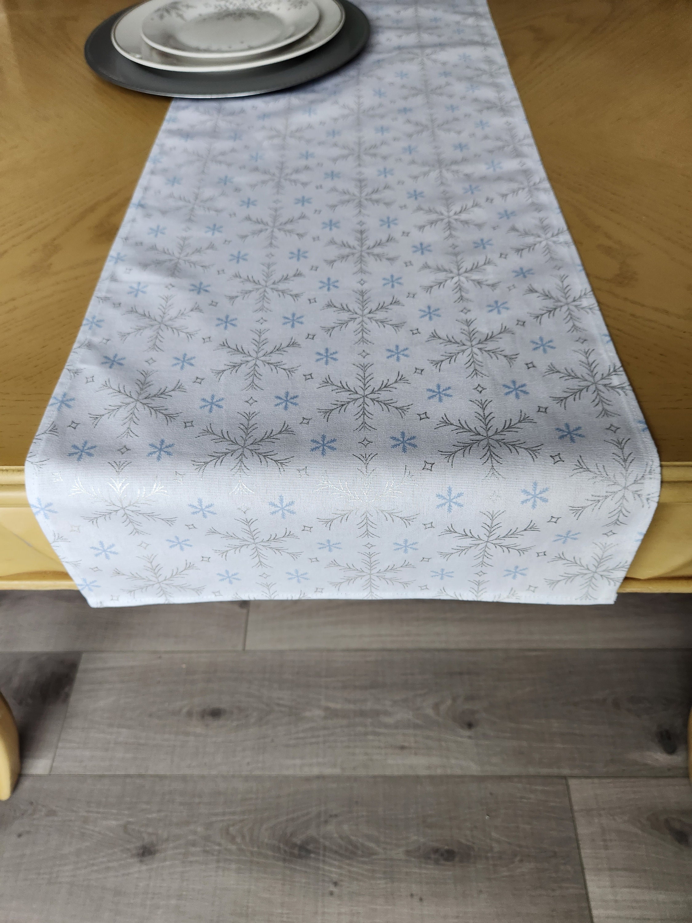 Snowflakes Table Runner, Christmas Table Runner, Elegant Home Decor ...