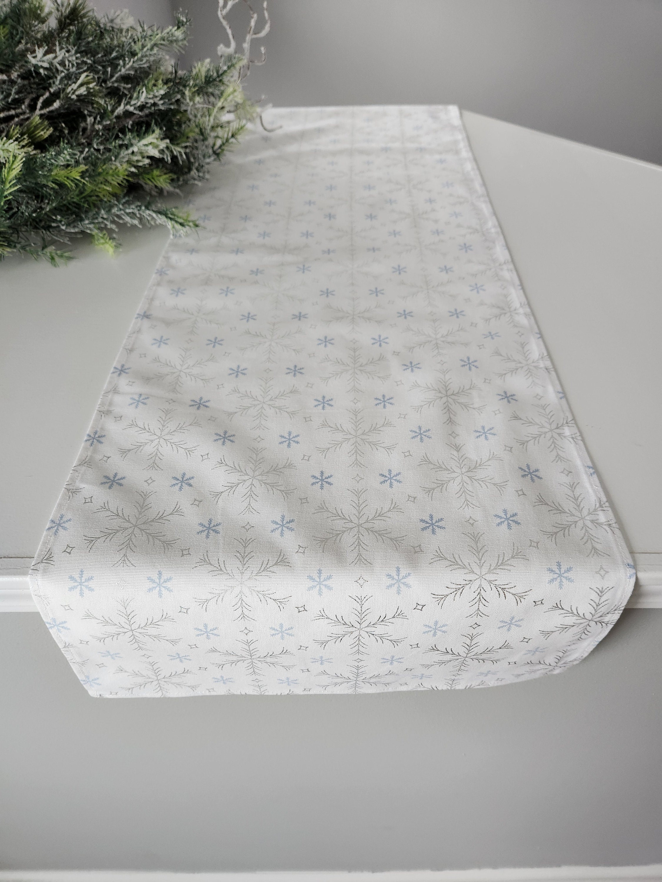 Snowflakes Table Runner, Christmas Table Runner, Elegant Home Decor ...