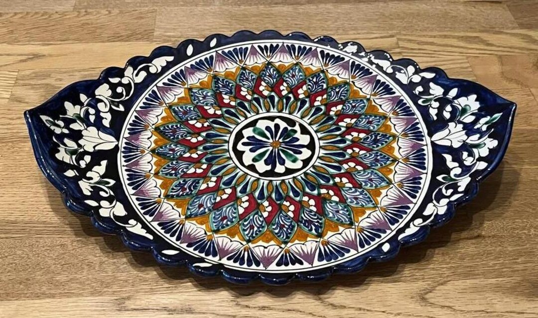 Uzbek Handmade Boat-shaped Ikat Ceramic Plate for Snacks, Nachos ...