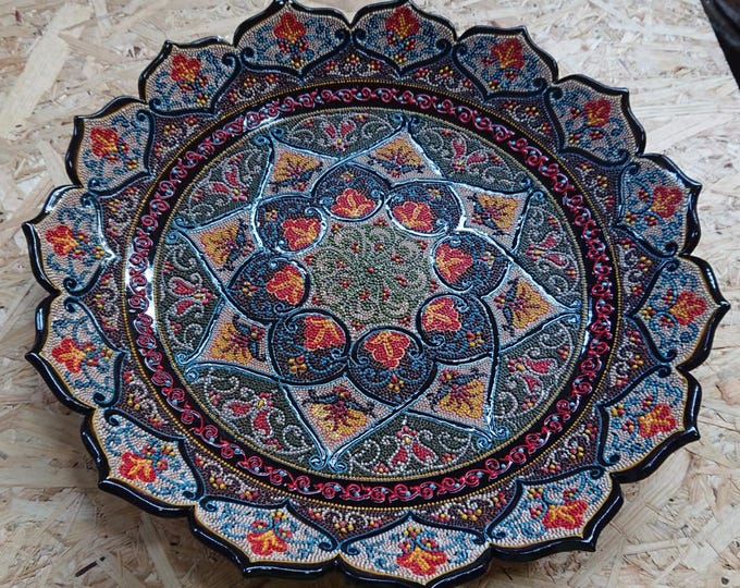 Elegant Uzbek Ceramic Plate With Hand-painted Traditional Patterns ...