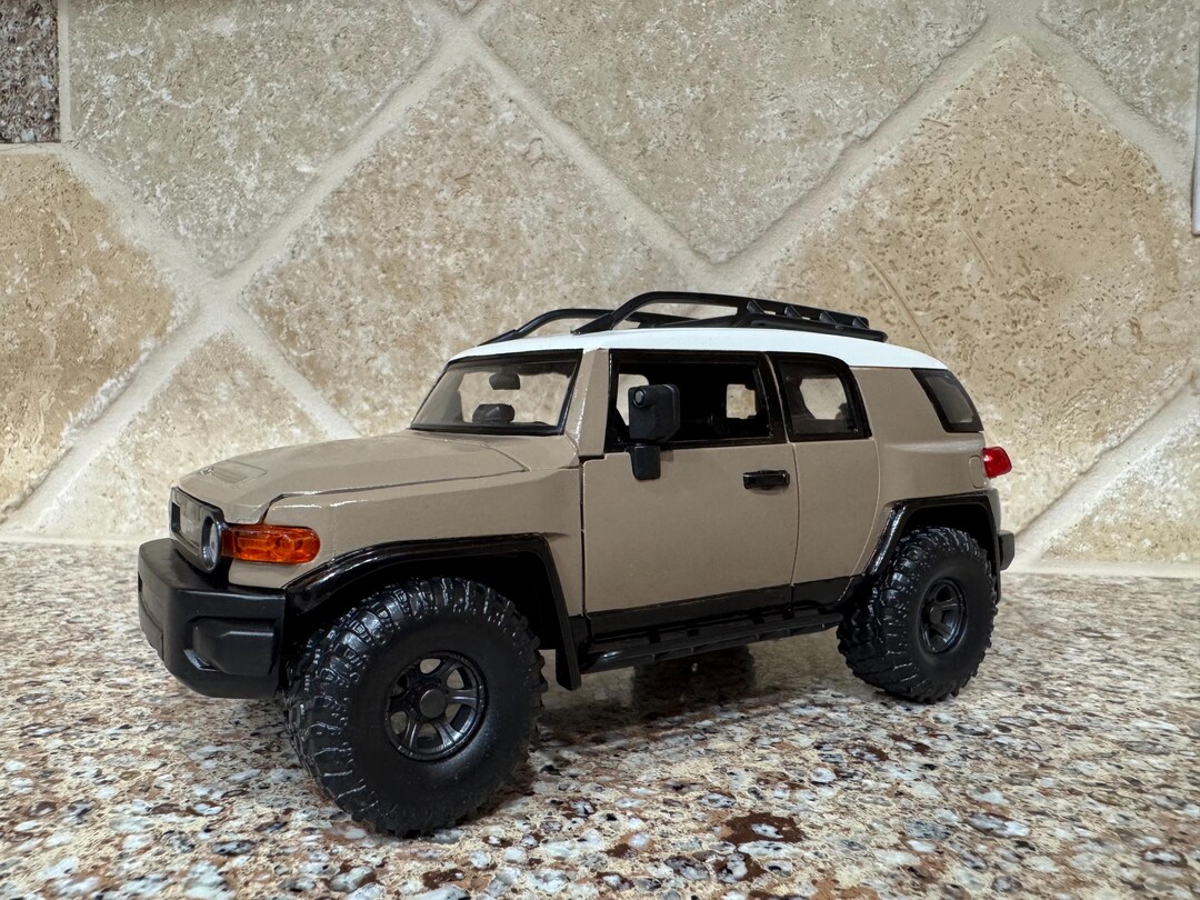1:24 Custom FJ Cruiser Quicksand - Etsy