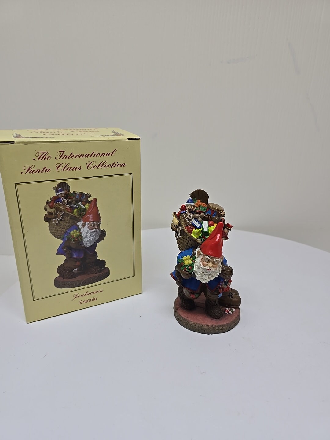 The International Santa Claus Collection Figurine, Jouluvana Estonia ...