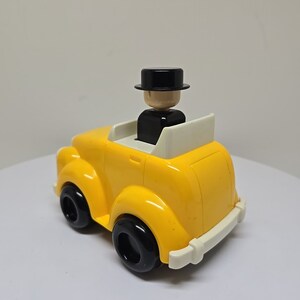 Vintage Thomas and Friends Sir Topham Hatt Push N Go Yellow Car 1997 ...