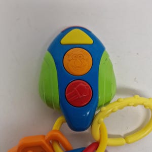 Mattel Sesame Street Car Sounds Keys Alarm Lights Horn Honks Keychain ...