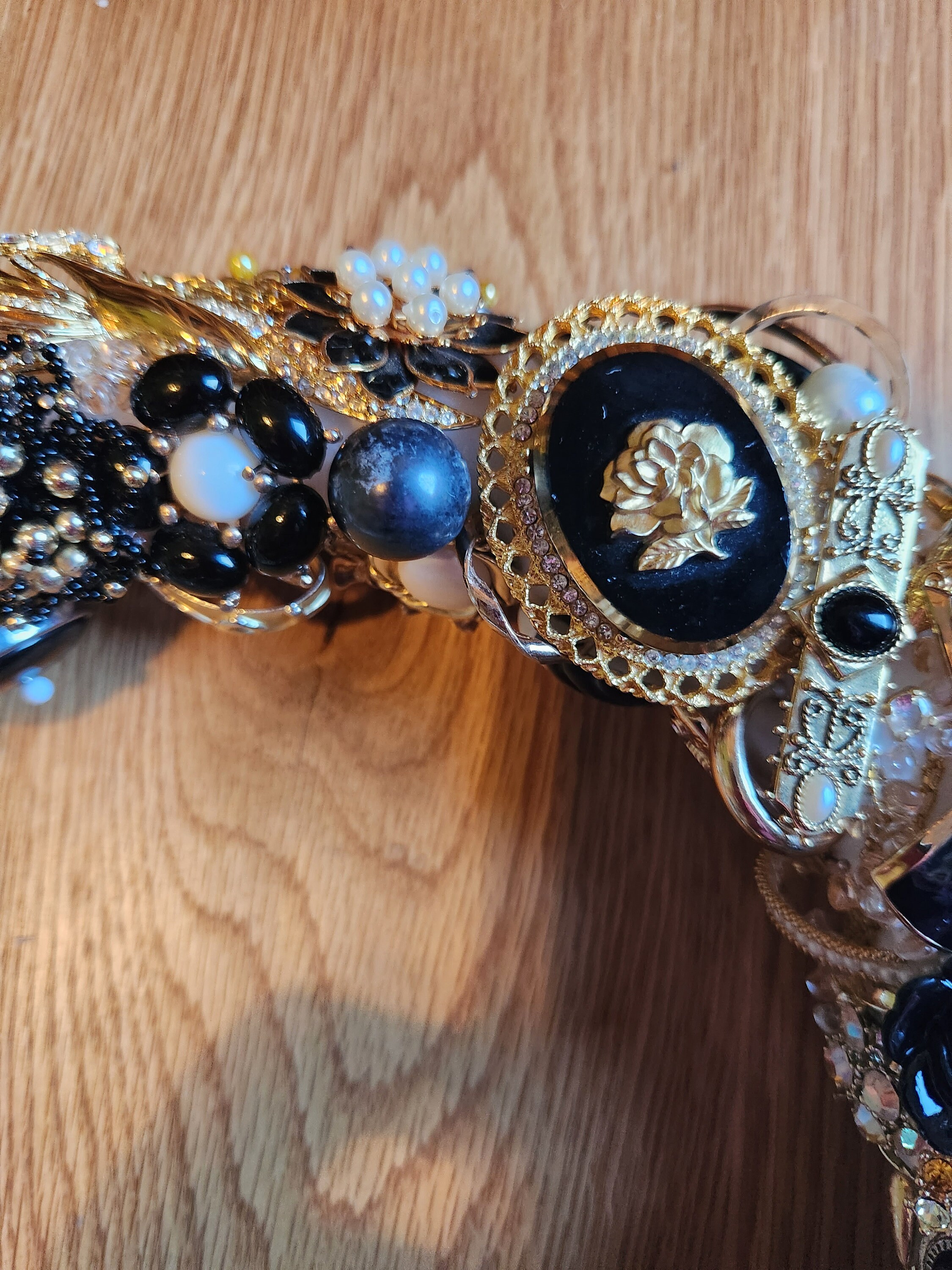 Jeweled Black Gold Pearl Wreath - Etsy