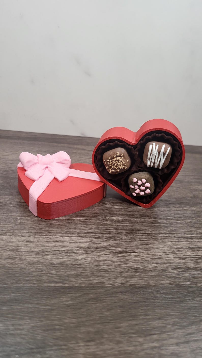 Box of Chocolate Clicker | 3D Print | Fidget | Heart Shape | Cute ...