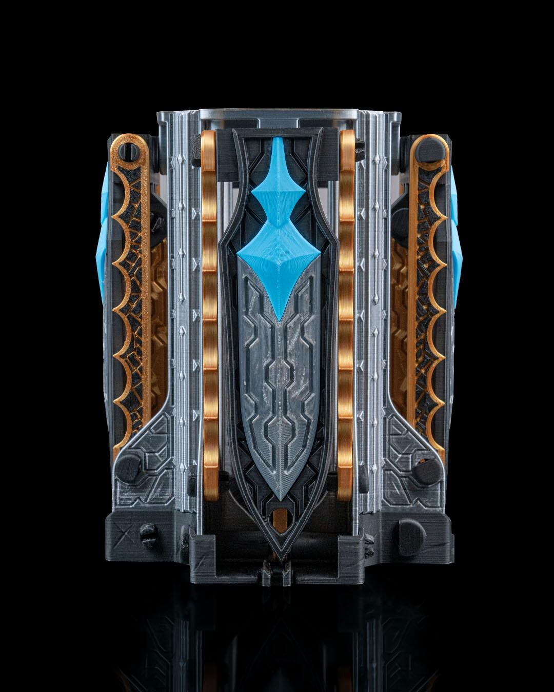 Auric Talon Gauntlet - 3D Printed Cosplay Weapon | Articulated Claw ...