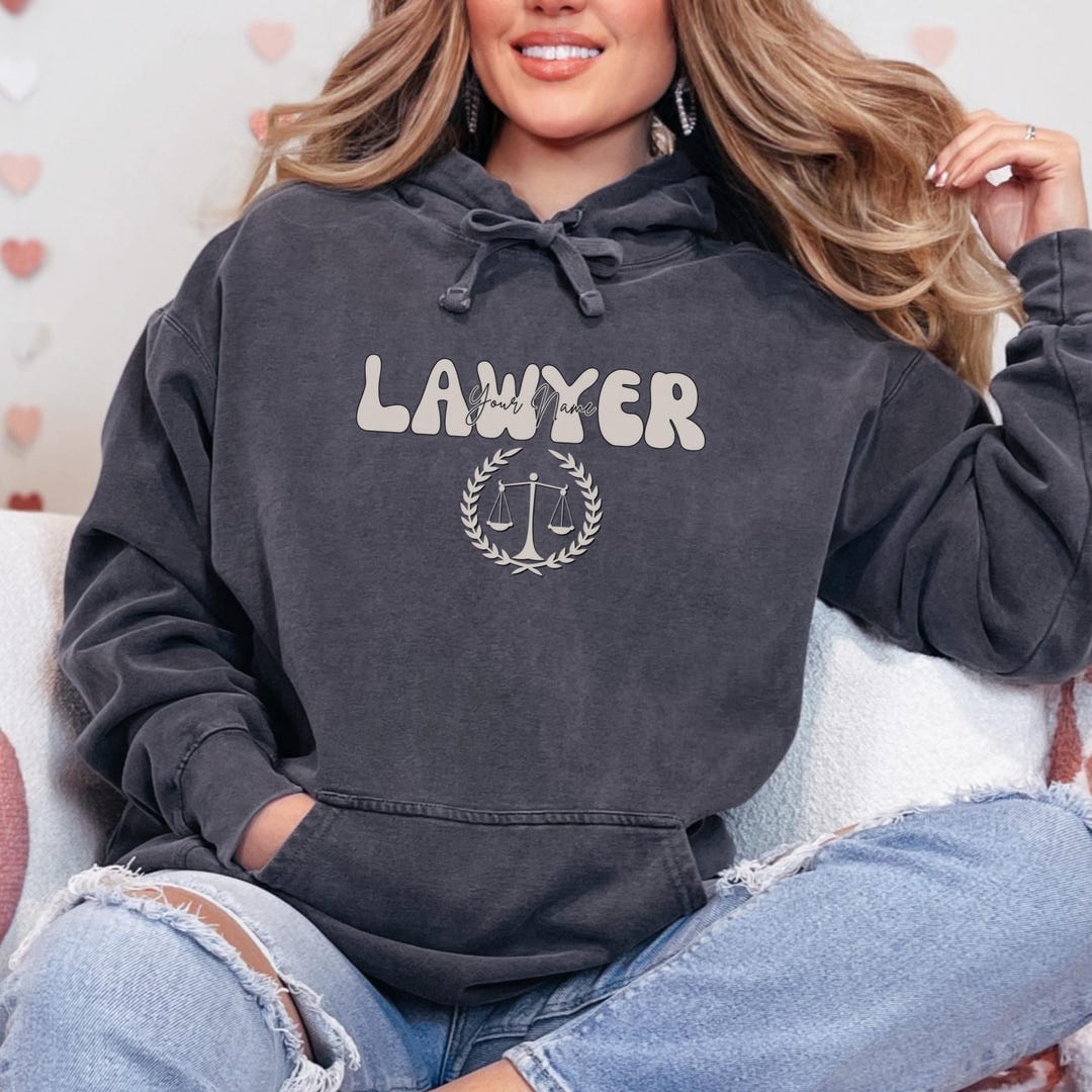 Personalized Lawyer 2025 Hoodie for Law Students, Law School Graduation ...