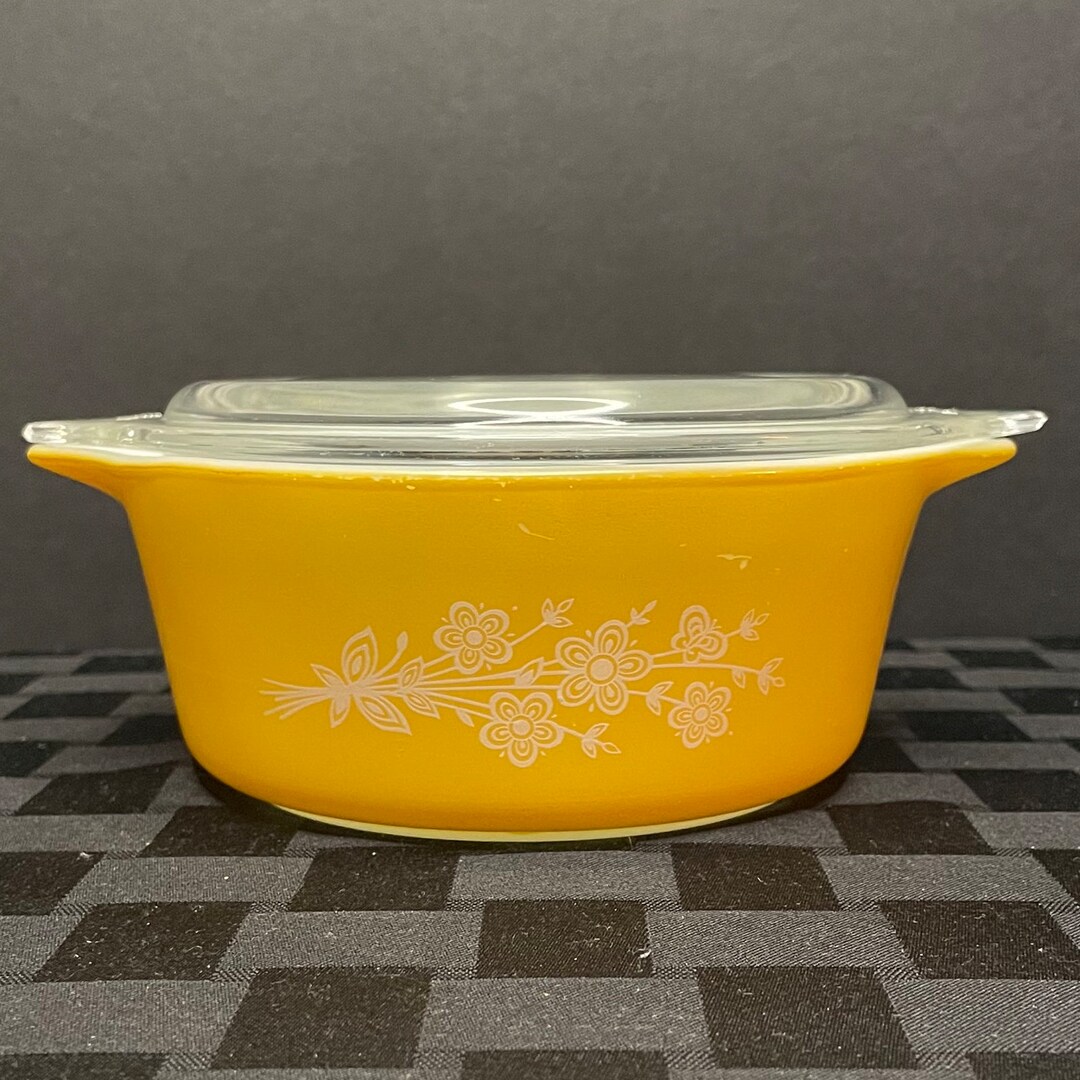 Vintage PYREX Butterfly Gold Casserole Dish 472, 1 Qt., Vintage Pyrex ...