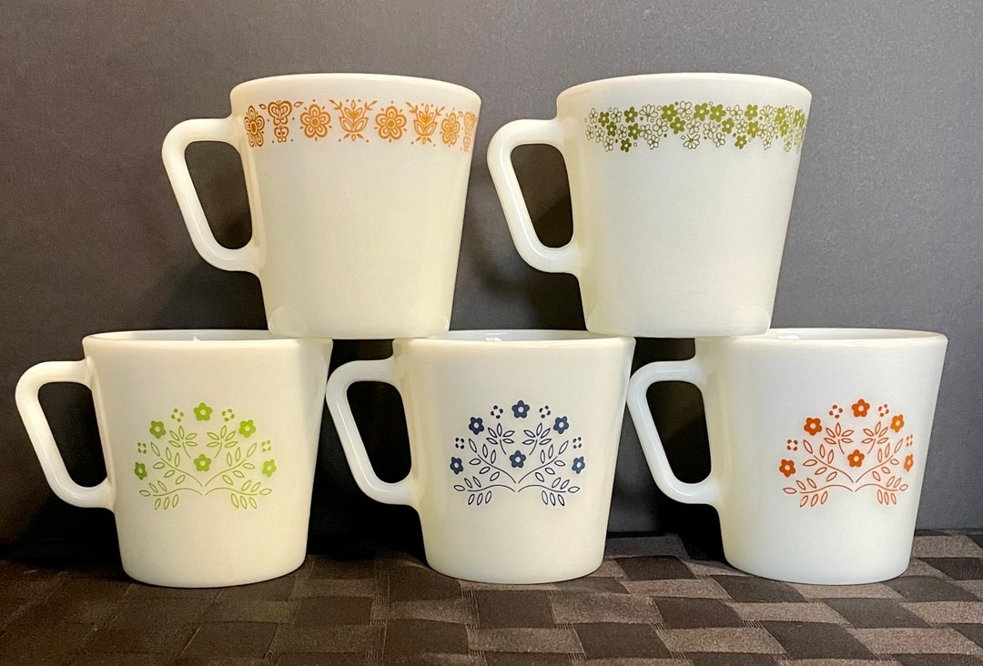 PYREX Mugs, Mix and Match, Your Choice of 2-crazy Daisy-butterfly Gold ...