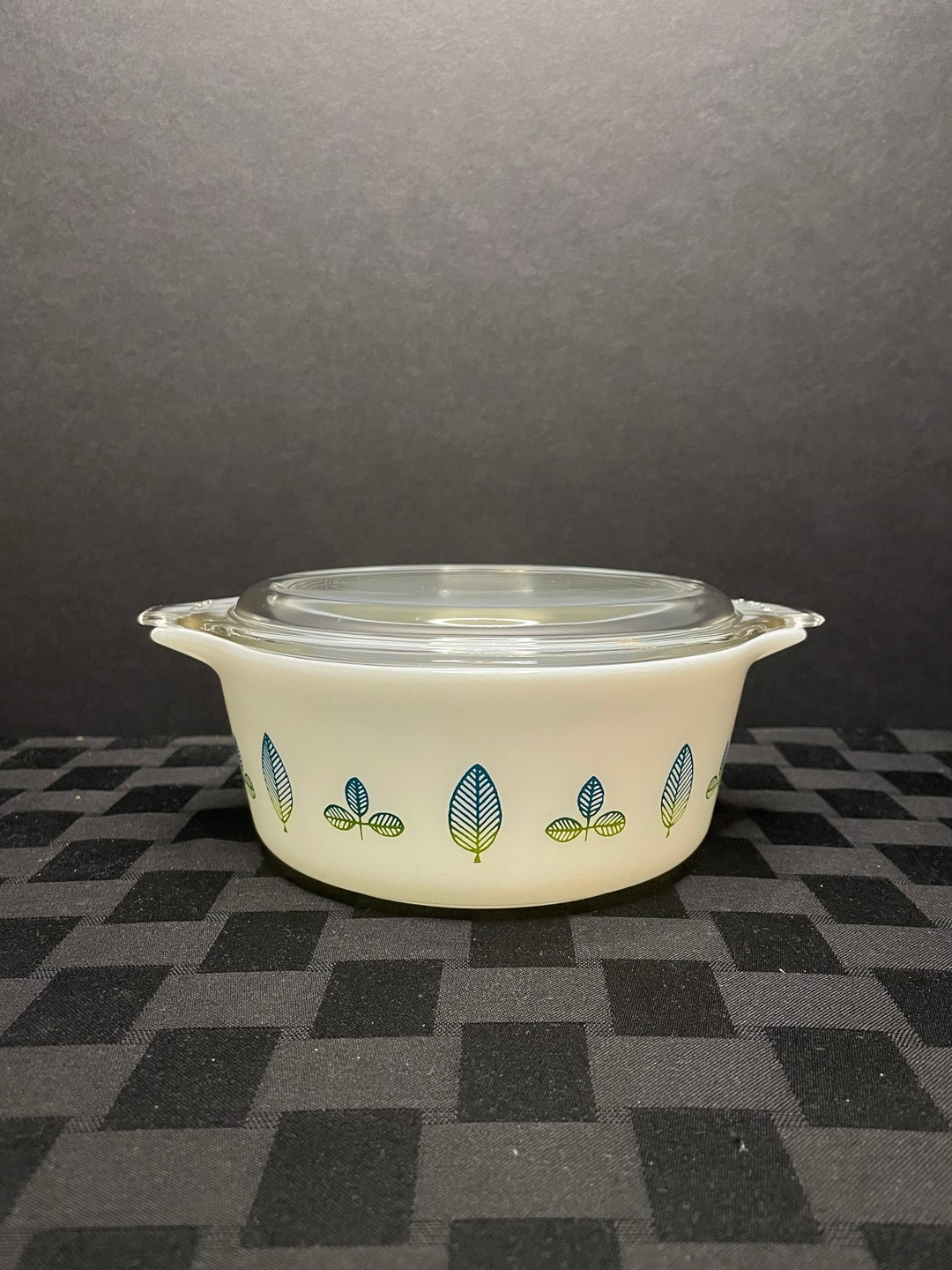 Vintage PYREX Promotional Blue and Green Leaf 472 Casserole Dish, 1.5 ...