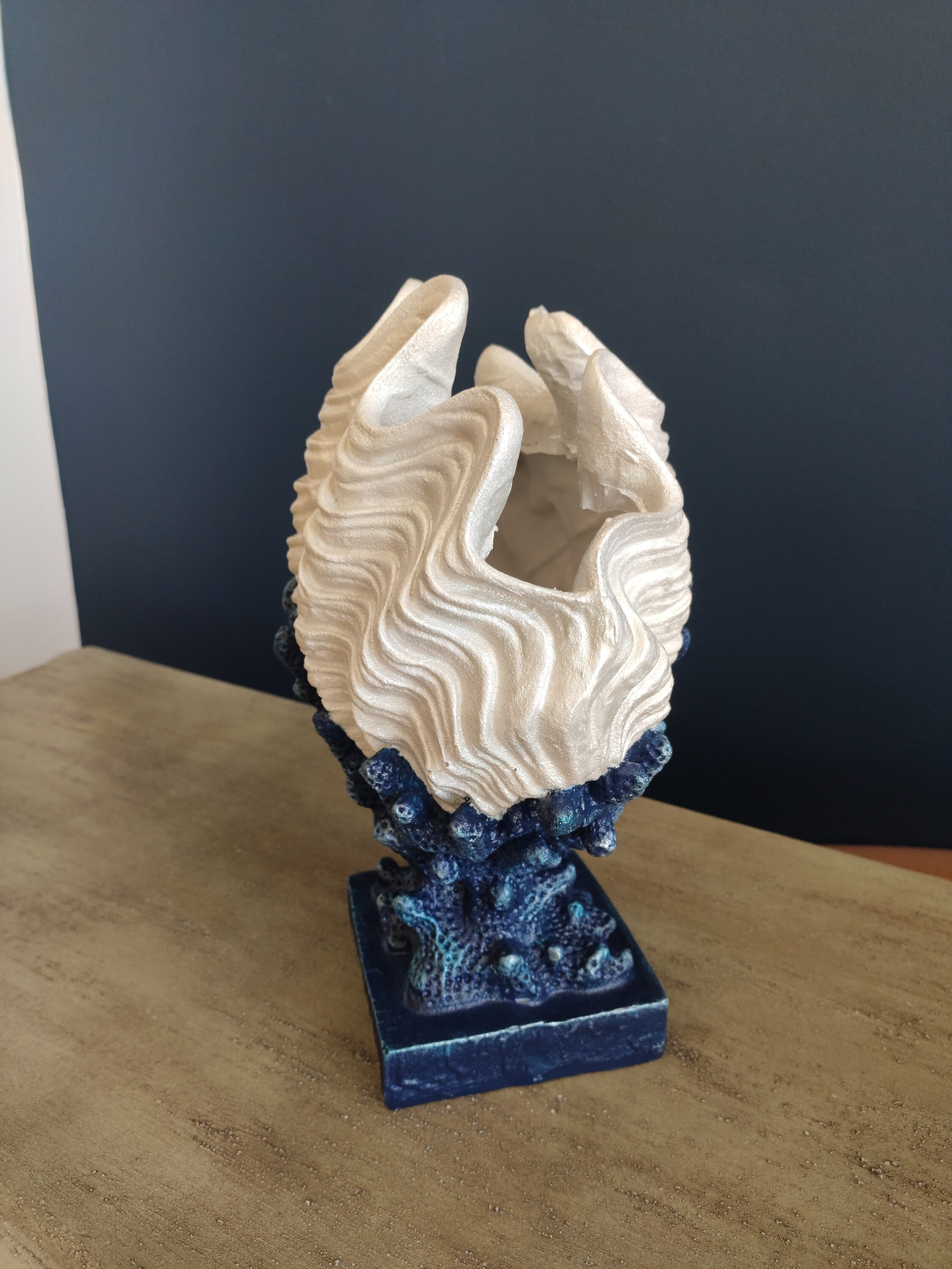 Clam Shell Statue: A Seaside-themed Home Decor and Perfect Piece for ...