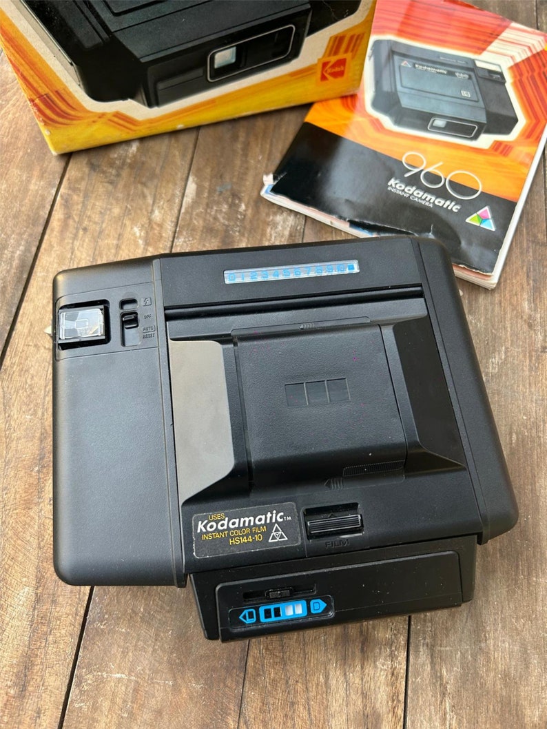 Capture the Past: Vintage Kodak Kodamatic 960 Instant Camera - Etsy