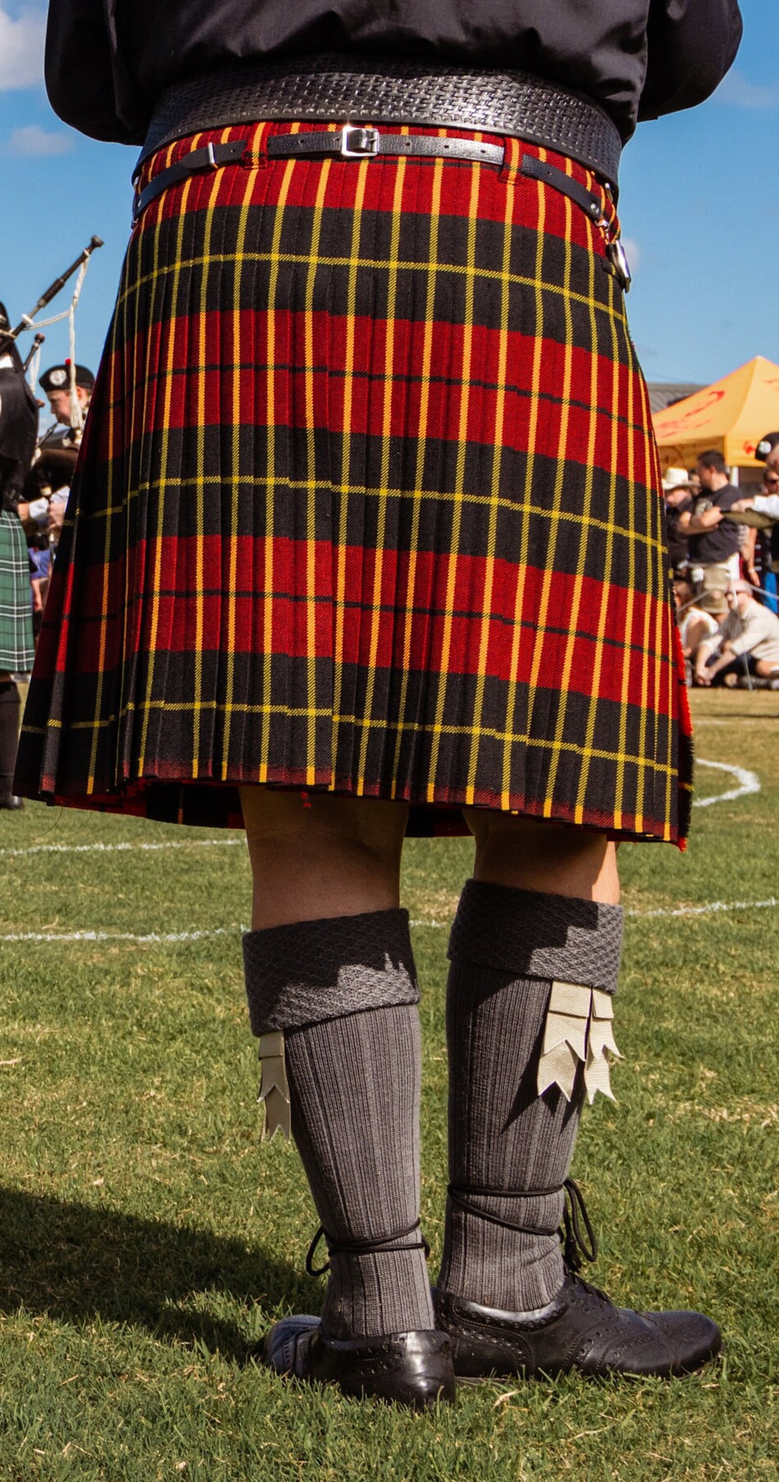 Scottish Men Kilt Traditional Highland 5 Yard Kilt for Men - Etsy