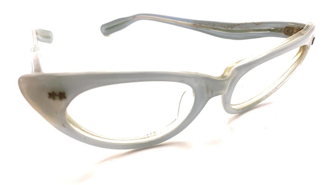 Flair Vintage Light Blue Cat Eye Eyeglasses Frames 42-18 140 USA ...