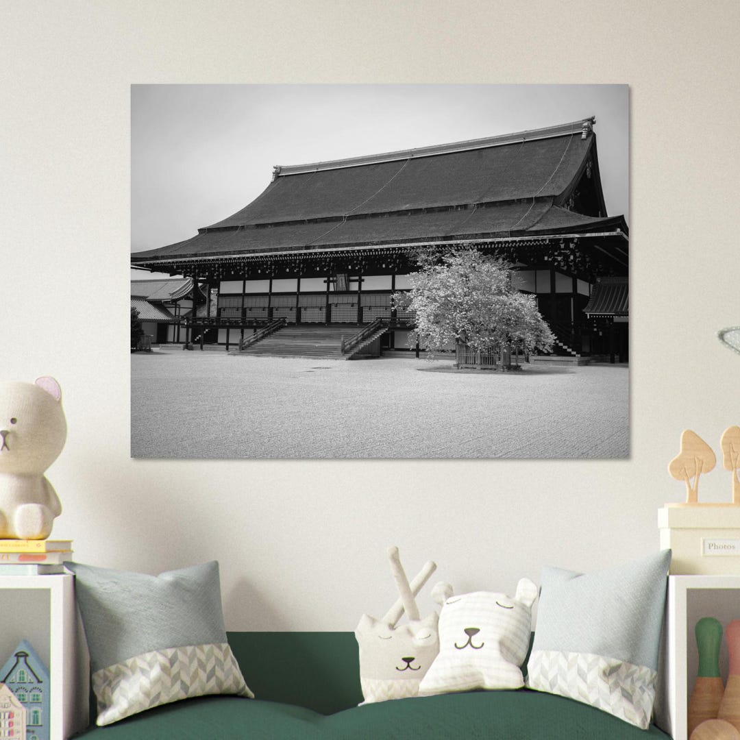 The Shishinden (紫宸殿), the Main Hall of the Kyoto Imperial Palace in ...