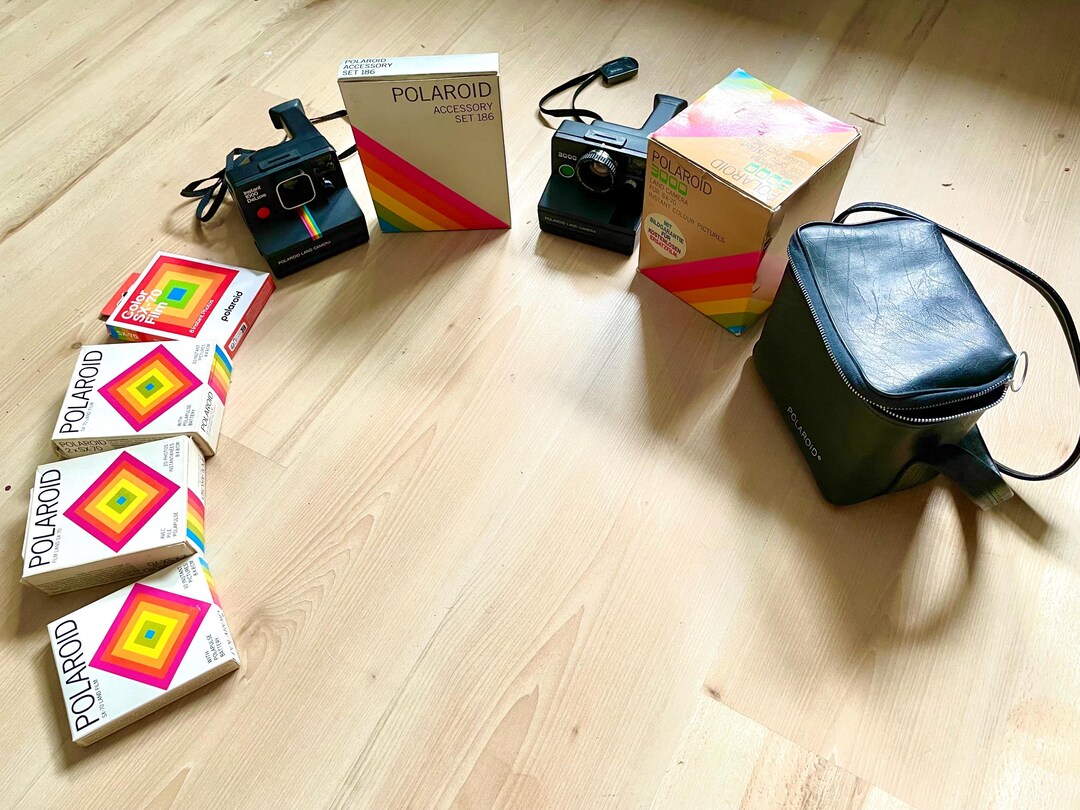 Polaroid Set: Polaroid LAND CAMERA 1000 Instant Deluxe and Polaroid ...