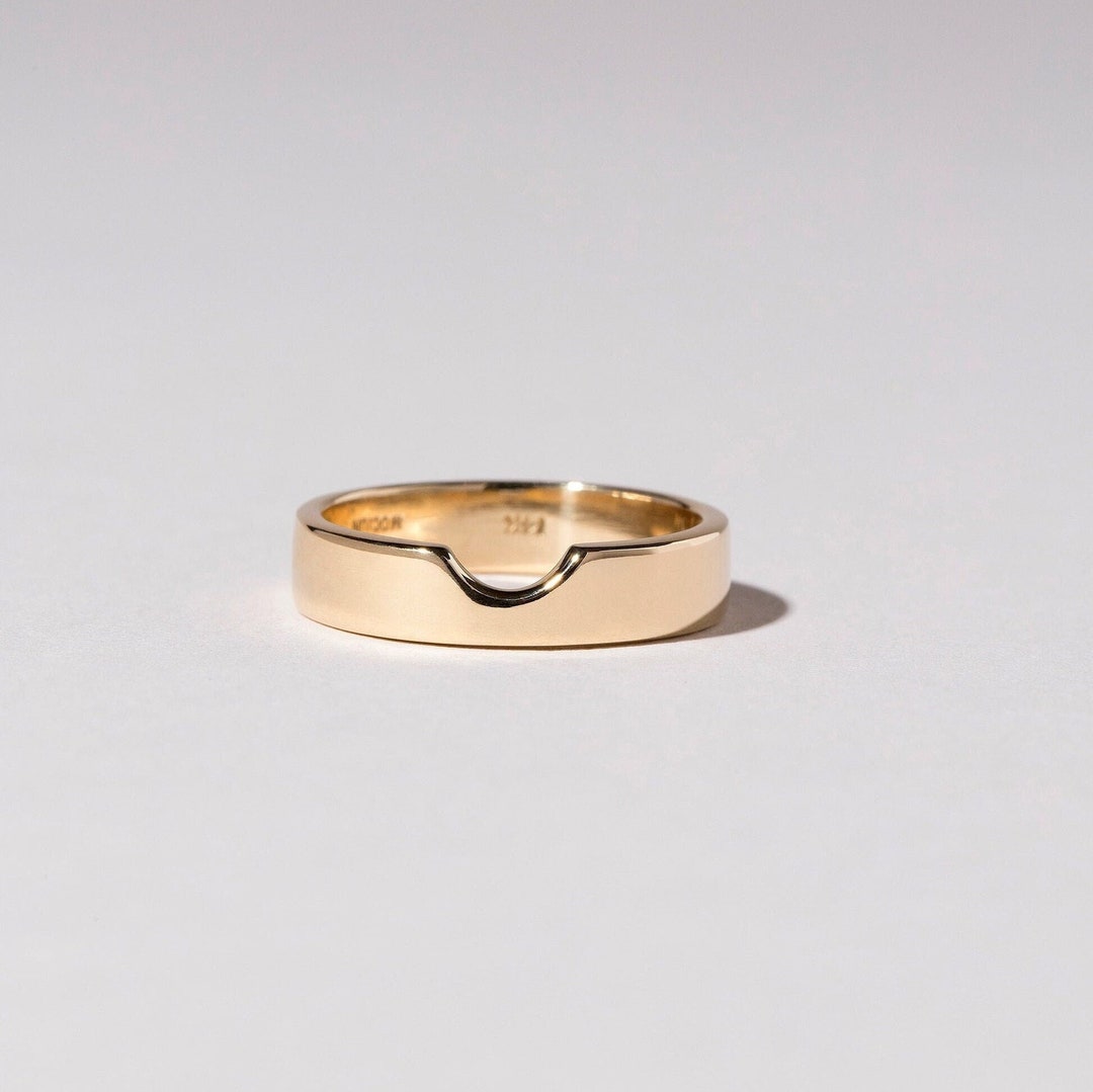 14K Solid Gold Cigar Wedding Band Ring, Unique 6mm Wide Cut Out Design ...