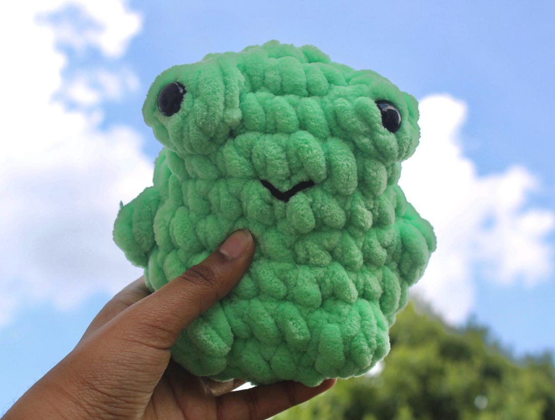 Crochet Frog Plushie - Cute Frog Plushie, Stuffed Animal Gift ...