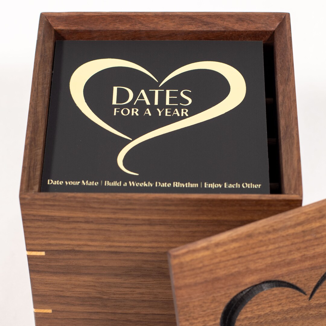 Dates for a Year: A Box of Date Night Cards, Romantic Wedding Gift ...