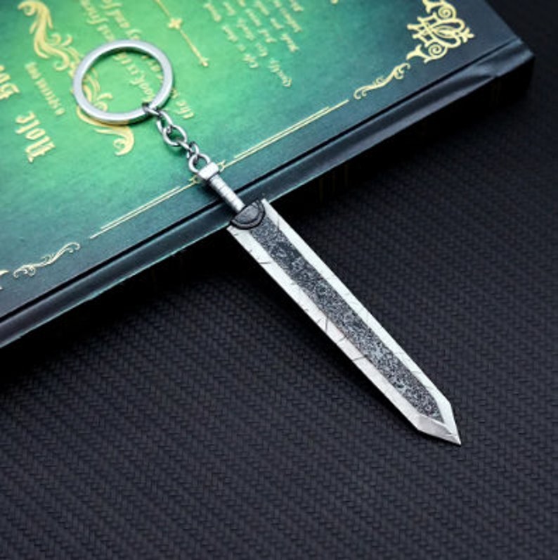 Berserk Guts Sword Keychain: Metal Keyring for Anime Fans Stylish Car ...