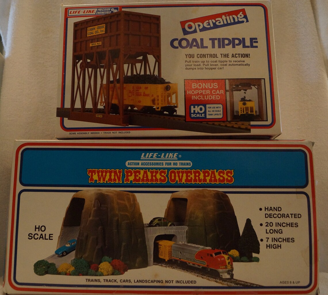 Bachmann Train Set Vintage 1980's W/engine, 7 Cars, Track, Power Pack ...