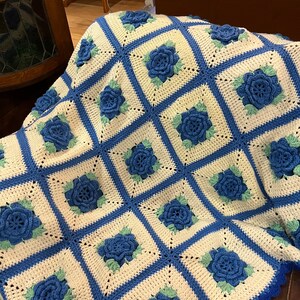 Vintage Afghan Blue Roses - Etsy