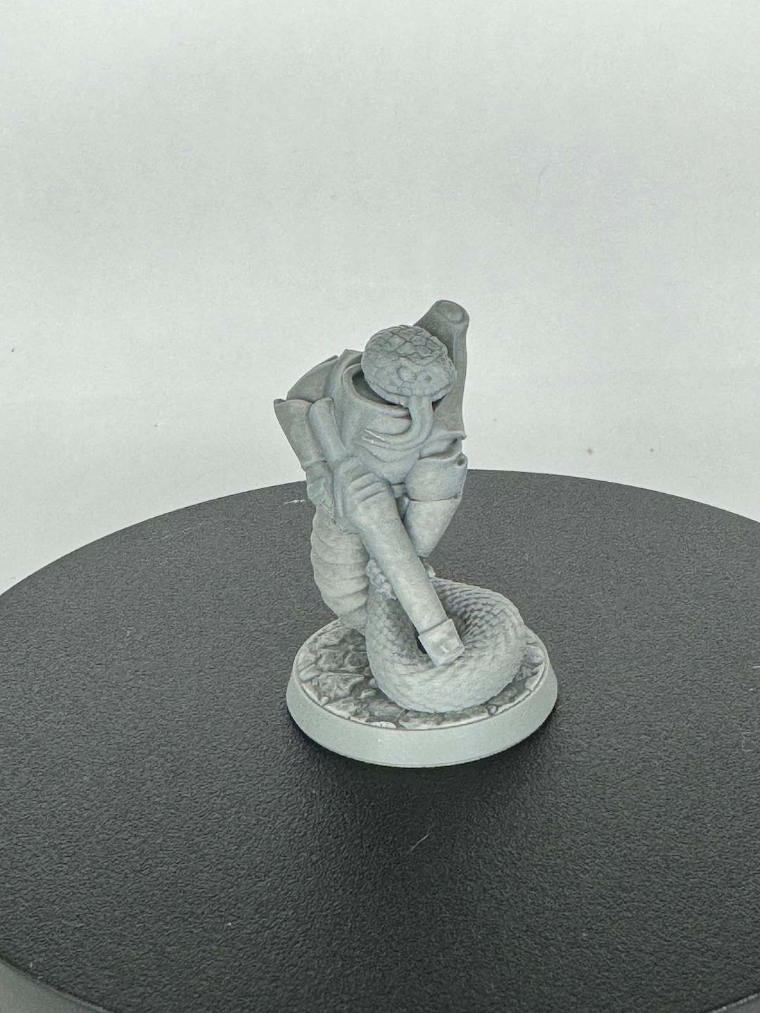 Reptile Space Solider With Rifle Mini, DND Figurine, Sci-fi, Tabletop ...