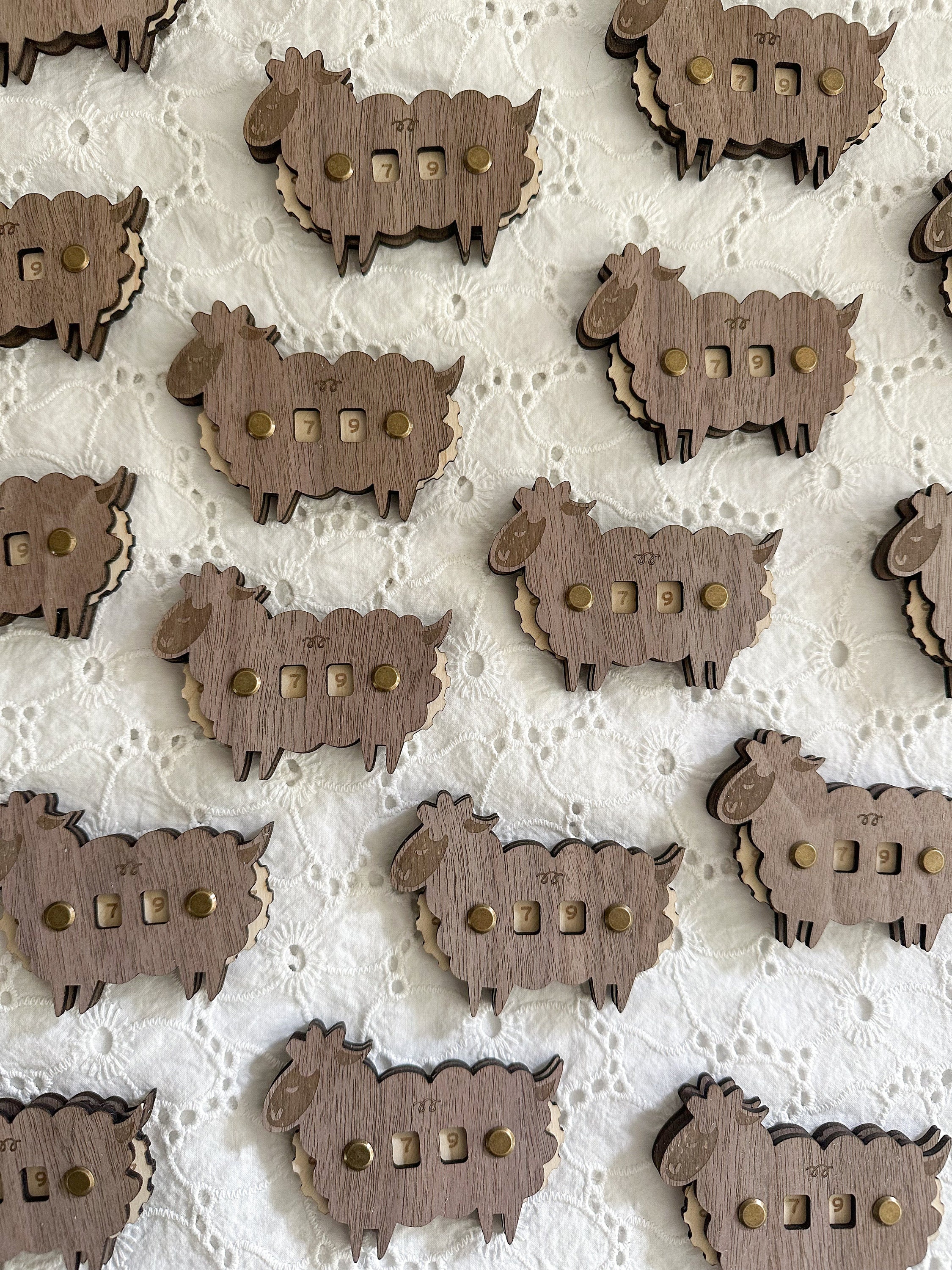 Row Counters for Knitting and Crochet - Walnut / Maple Wood - Made in ...