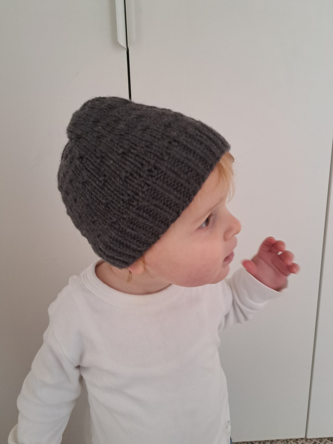 Max Hat Knitting Pattern - Etsy