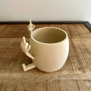 Cache pot doigt d'honneur rigolo en impression 3D (version remix ...