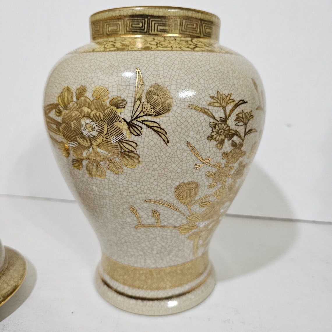 Japanese Ginger Urn Early 20th C. Emperors Lidded Cream/gray Opulent ...