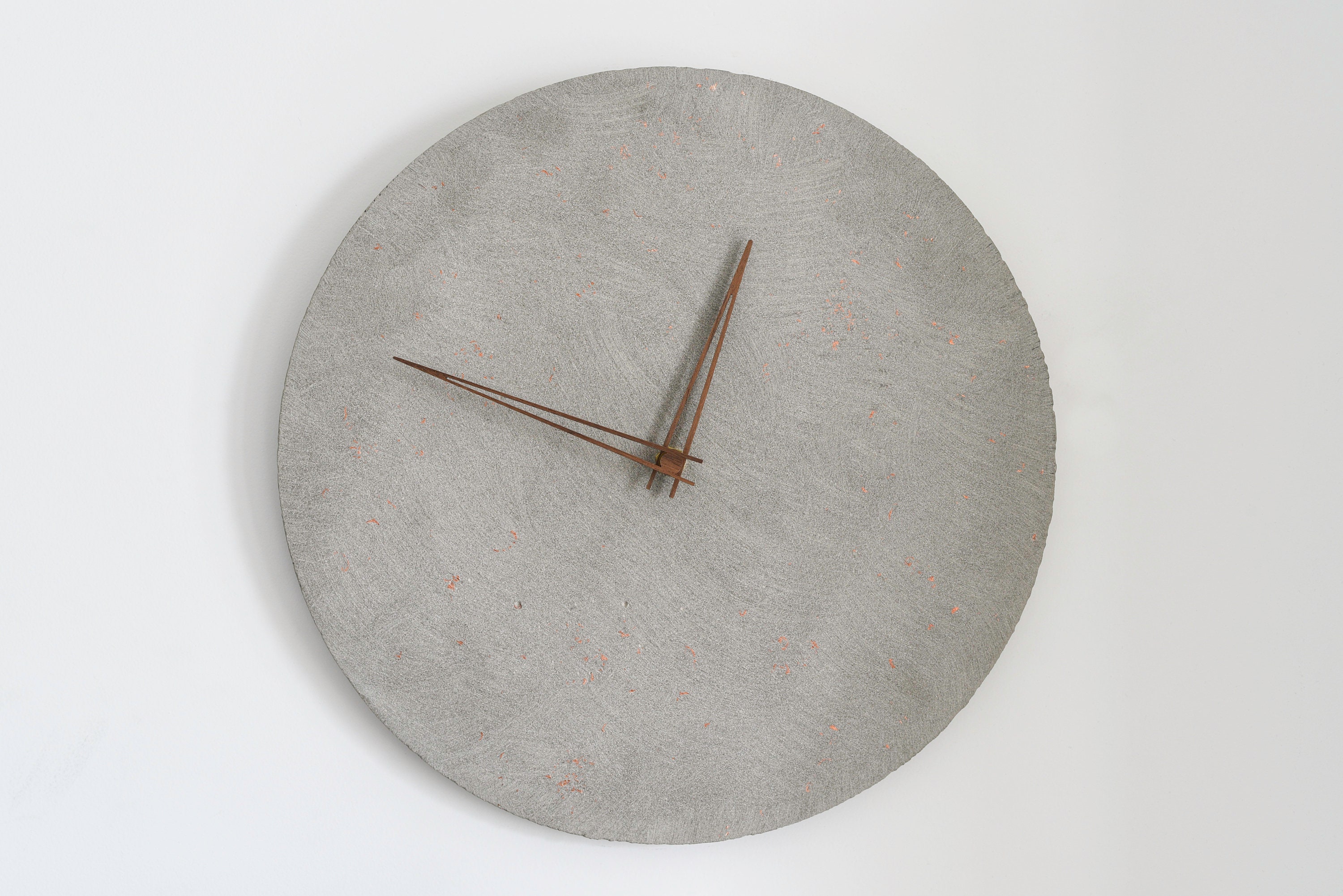 Concrete Clock With the Addition of Copper Flakes Wall Clocks Wooden ...