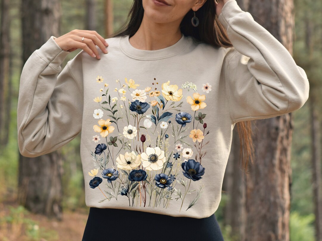 Cottagecore Pressed Flower Shirt Vintage Feel Wildflowers Sweatshirt ...