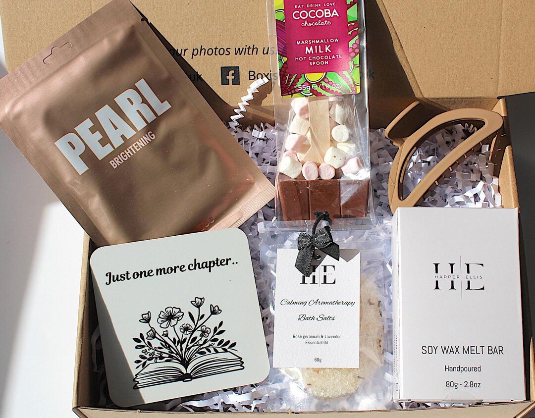 Pamper Hamper Aromatherapy Gift Set for Her – Women's Spa Hamper 60th ...