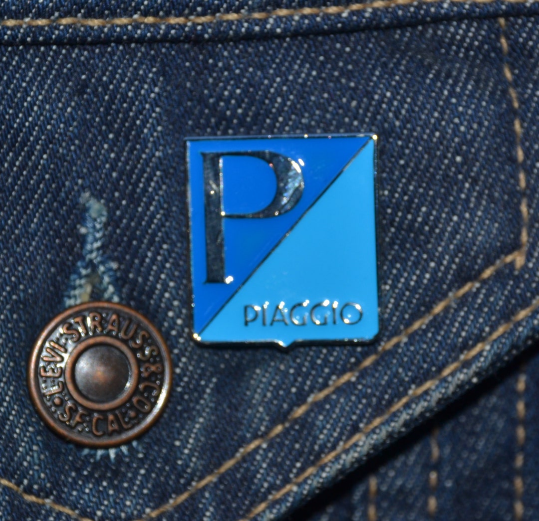 Vespa Classic Horncast Logo Pin / Piaggio Crest (max.dim 25 Mm ...