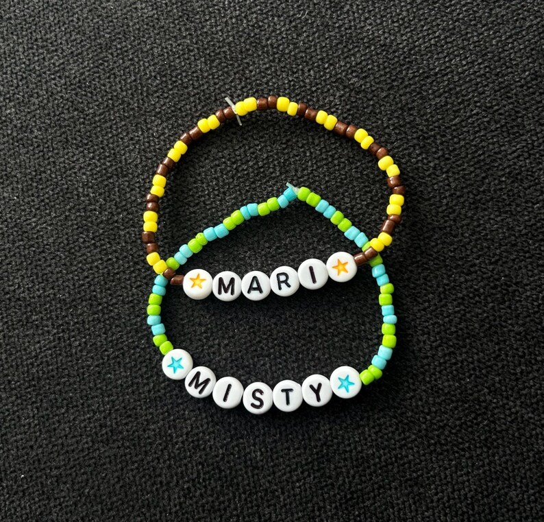 Yellowjackets Friendship Bracelets Jackie, Shauna, Van, Tai, Nat ...