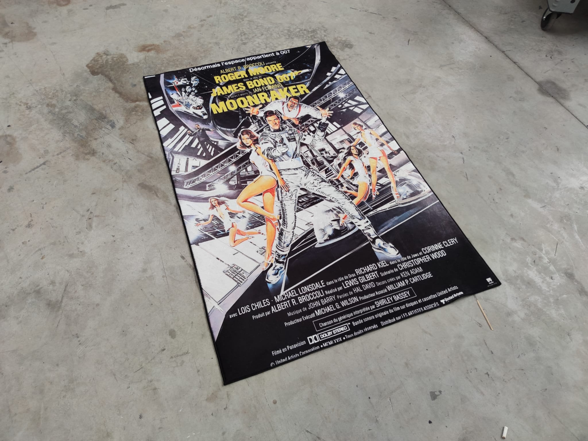 James Bond Movie Poster Rug, Popular Film Carpet, James Bond Design Rug ...