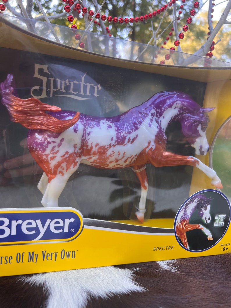 Breyer Glossy 2023 Spectre Halloween Horse Series Glow in the Dark ...