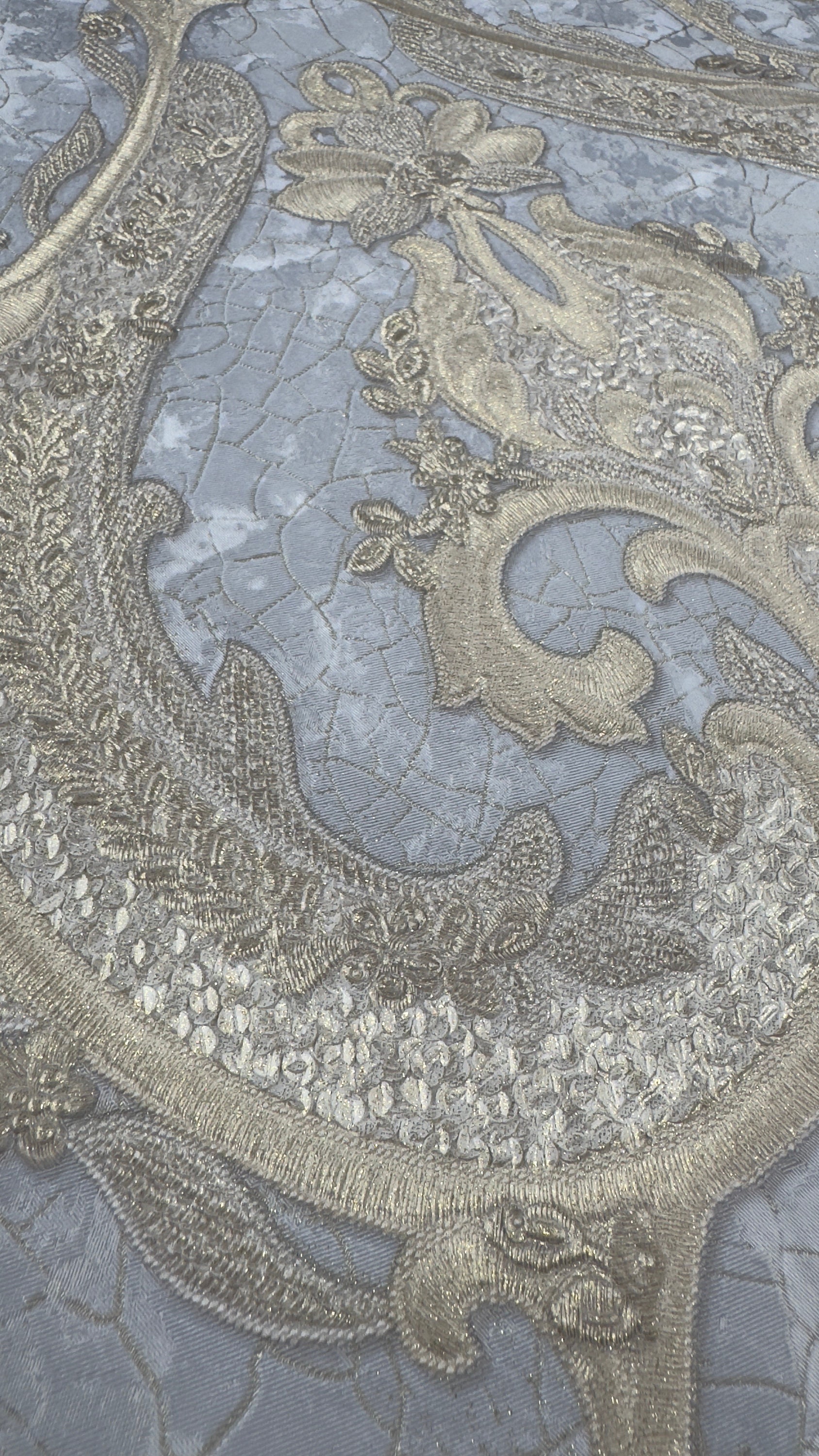 Gold Embroidered Embossed Damask Vinyl Wallpaper 3D Embossed Metallic ...