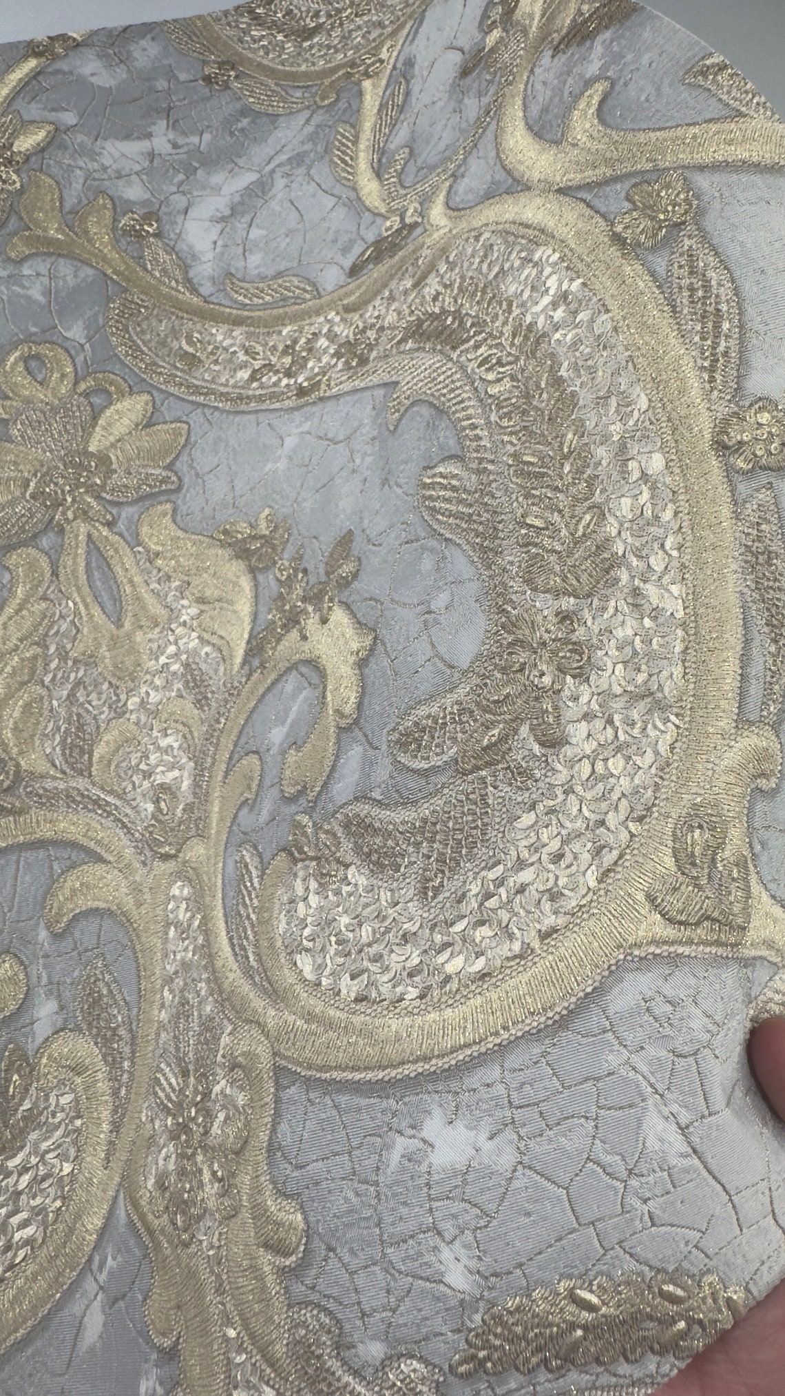 Gold Embroidered Embossed Damask Vinyl Wallpaper 3D Embossed Metallic ...