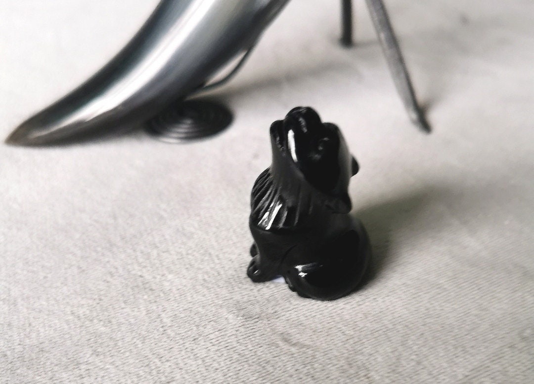 Carved Howling Wolf black Obsidian - Etsy