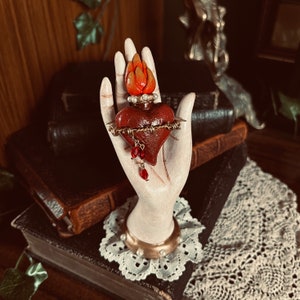 Bleeding Sacred Heart Palm Made-to-order - Etsy